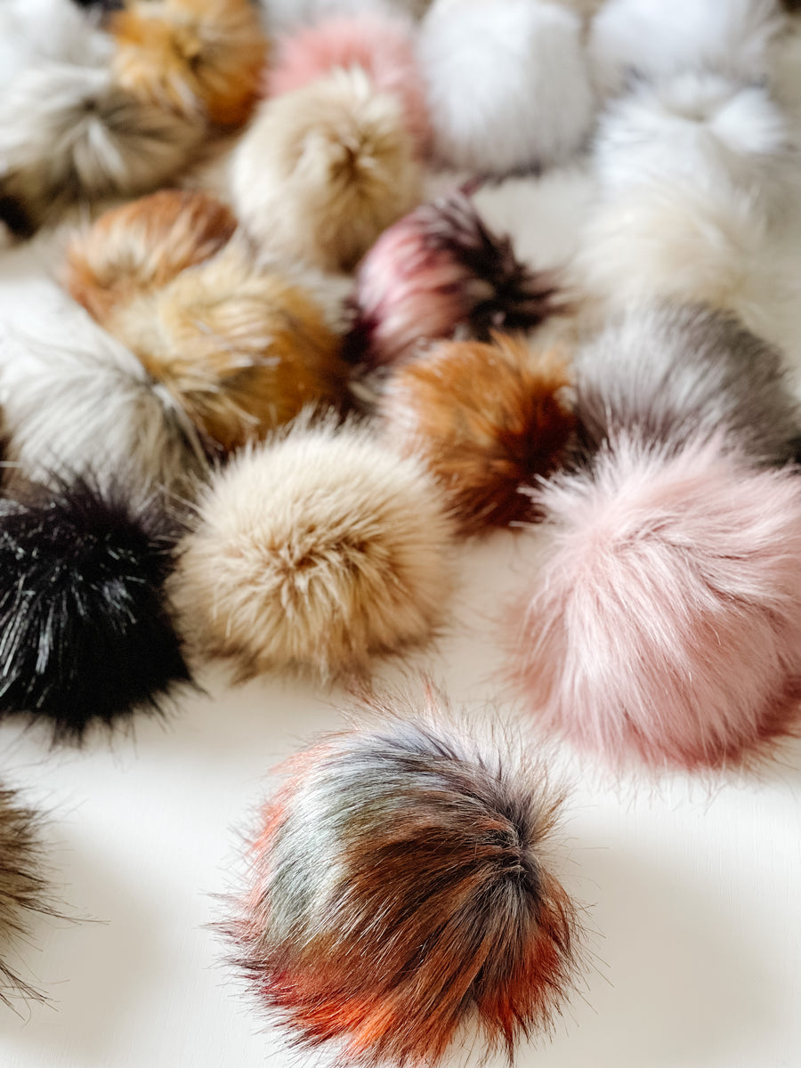 All Poms (all the fluffy goodness in one place!) – Peony Lane Poms